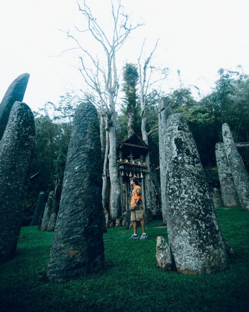 Toraja dikenal dengan panorama alam yang masih terjaga dan obyek wisata ...